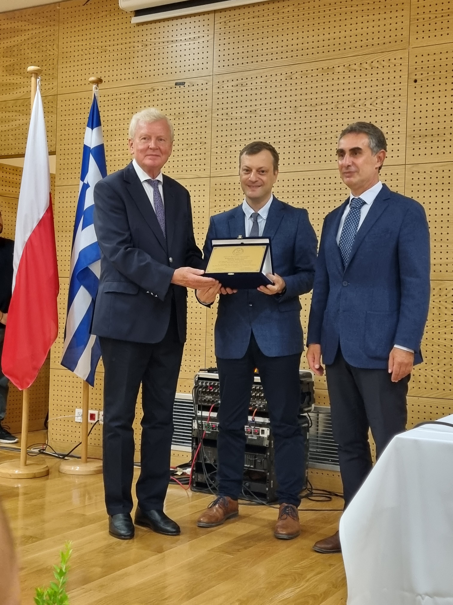 PROF. ROMAN SŁOWIŃSKI IS DOCTOR HONORIS CAUSA OF THE DEPARTMENT OF ...